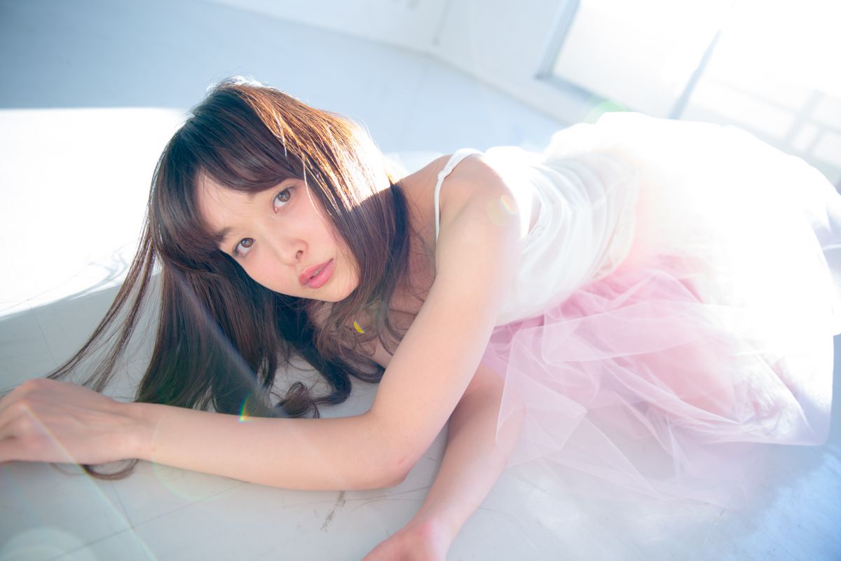 光の中に | GANREF