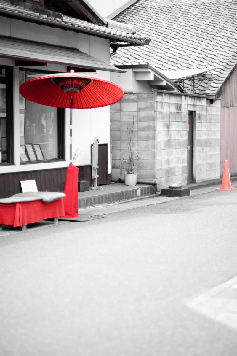 朱になごむ | GANREF