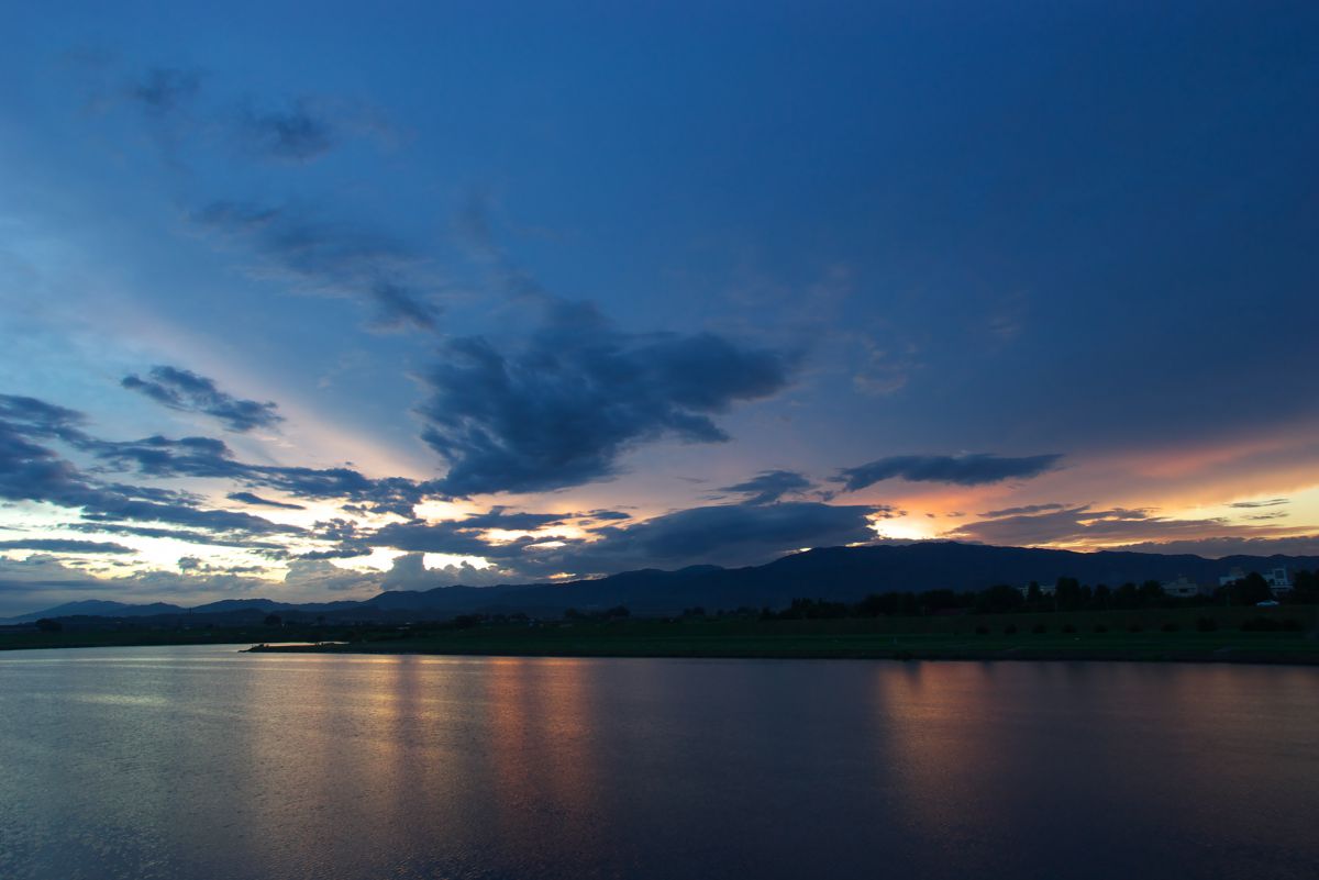 DRAMATIC SUNSET | GANREF