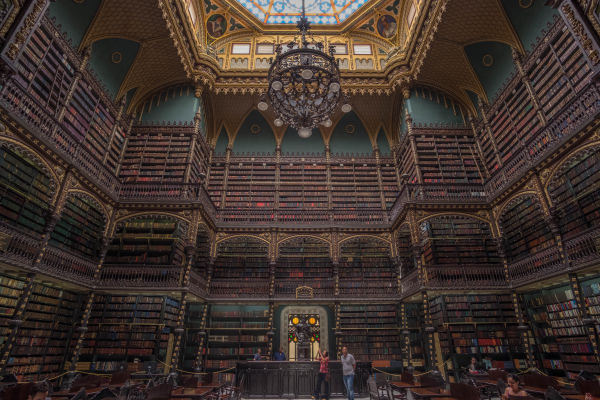 Book! Book! Book! | GANREF