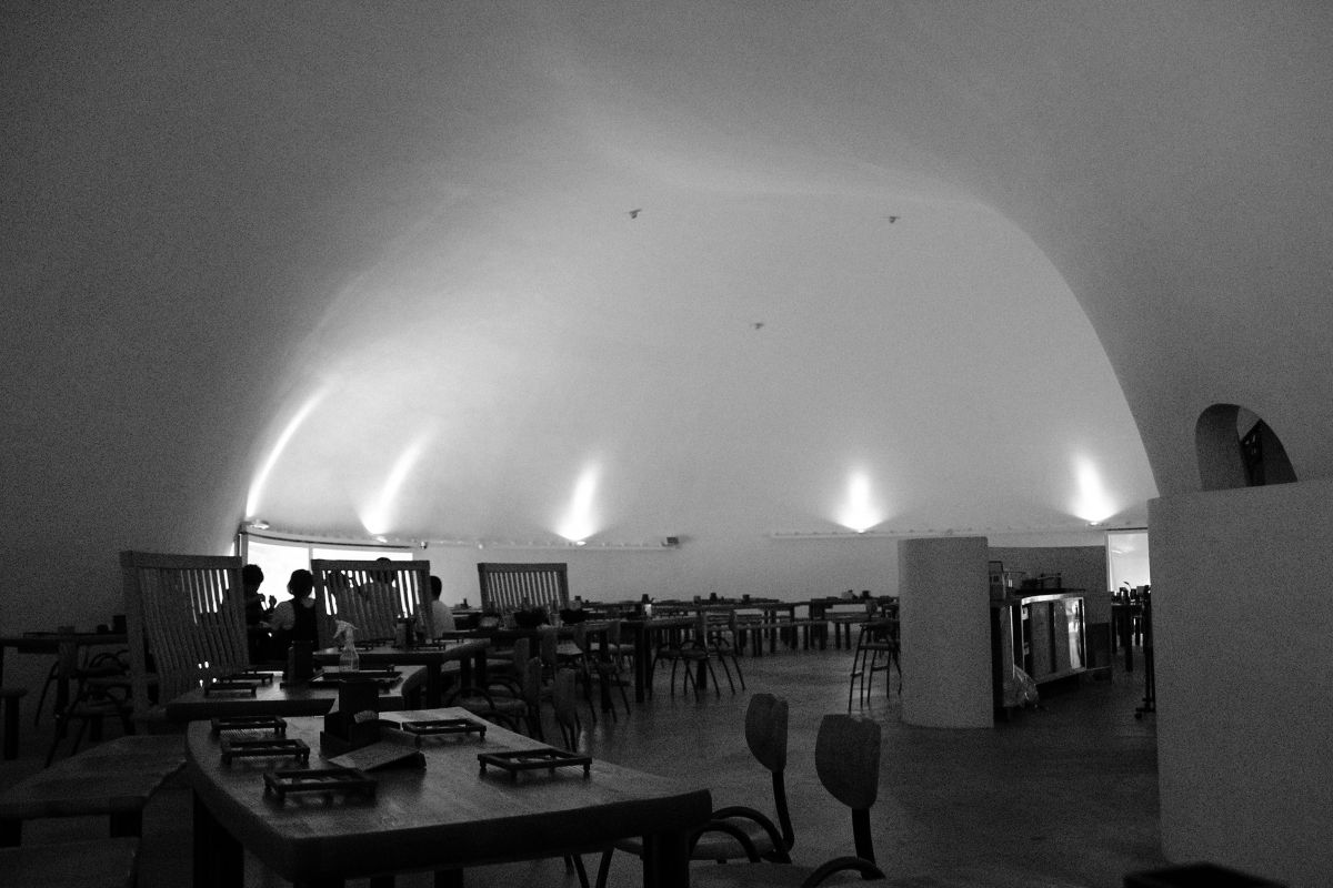 Dome-shaped restaurant. | GANREF