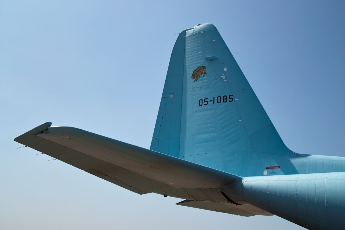 C-130輸送機の尾翼 | GANREF
