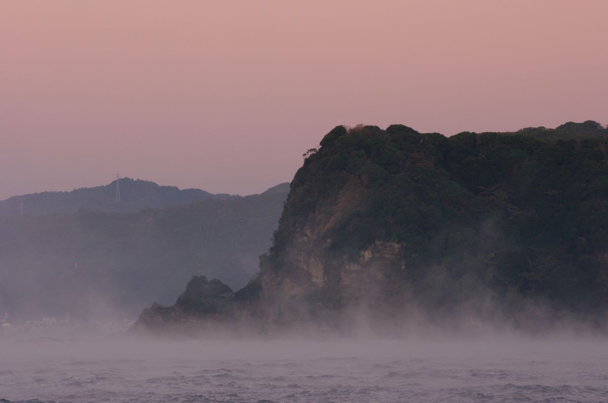 湧き立つ | GANREF