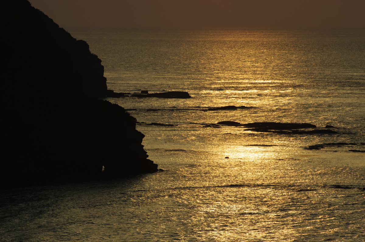 穏やかな夜明け | GANREF