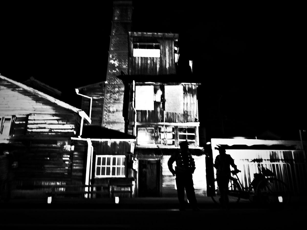 Stand talking | GANREF