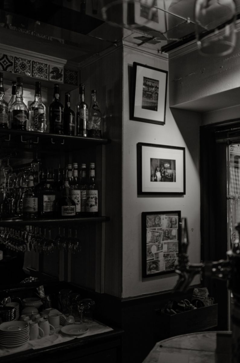 at the restaurant | GANREF