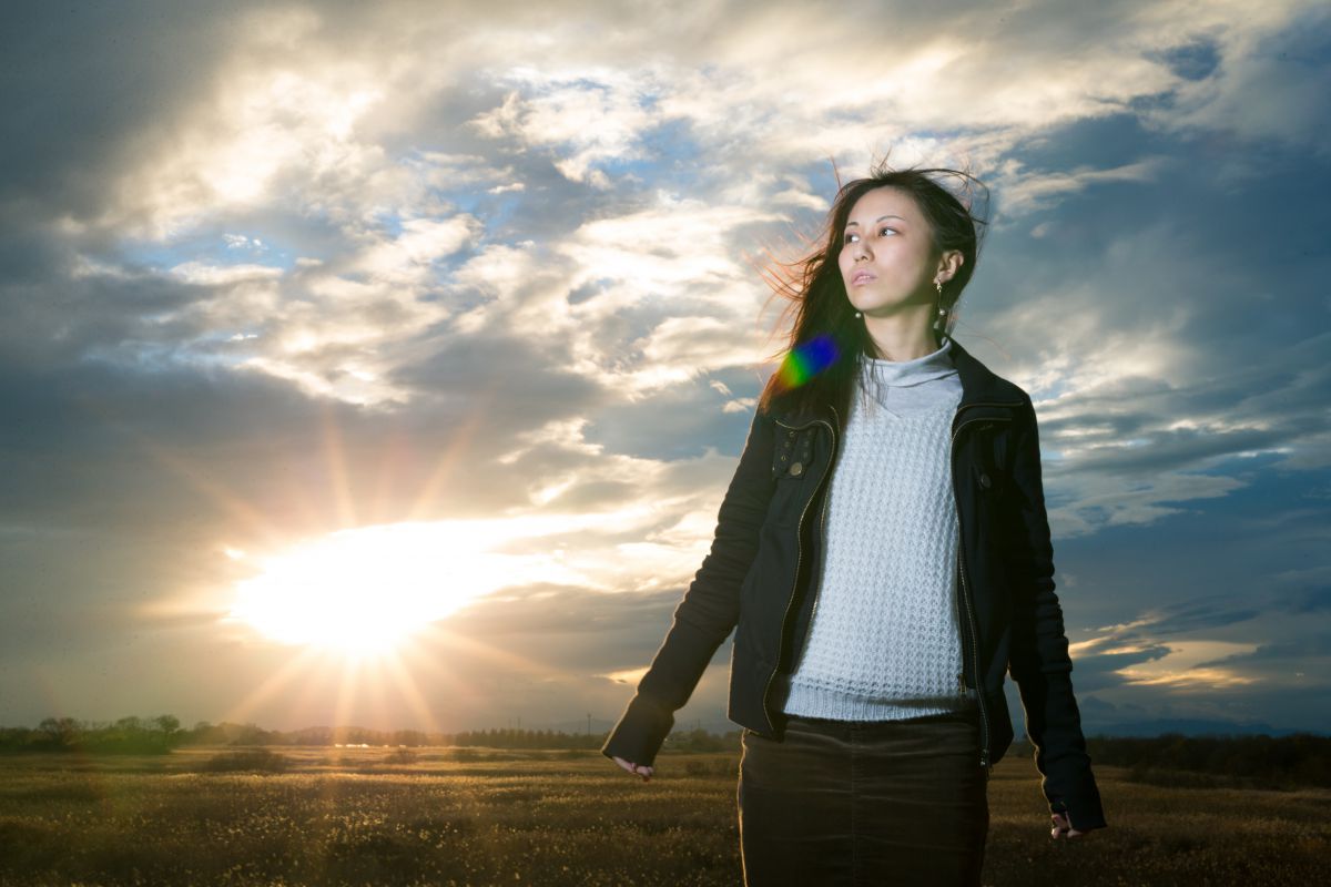 Stare at tomorrow | GANREF