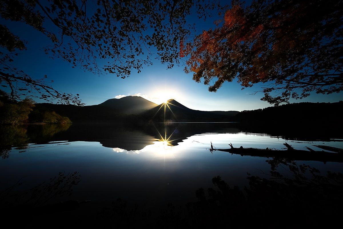 First Rays Of The New Rising Sun | GANREF