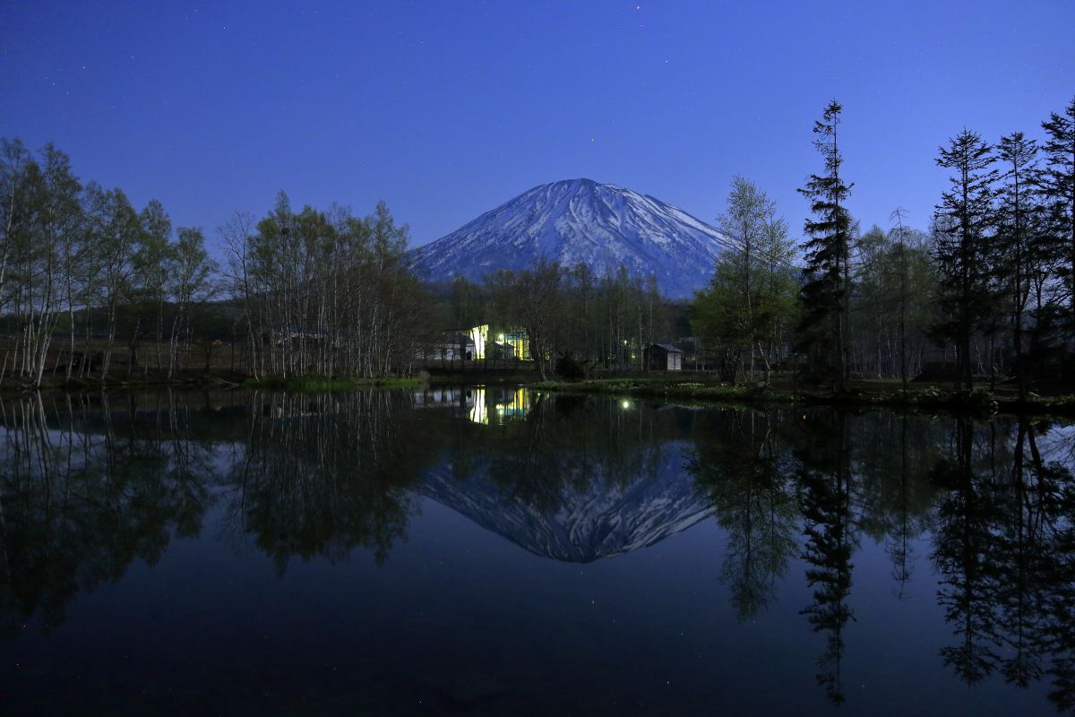 Moonlight Serenade | GANREF