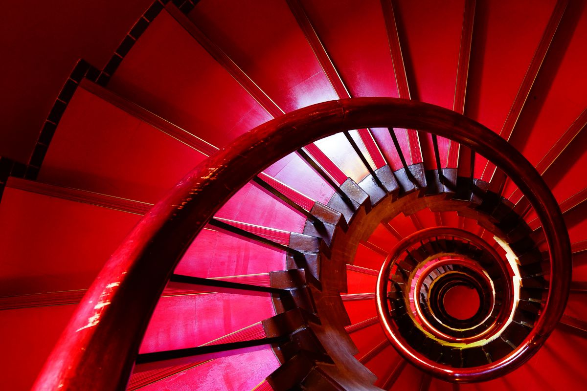 Brilliant Red Spiral | GANREF