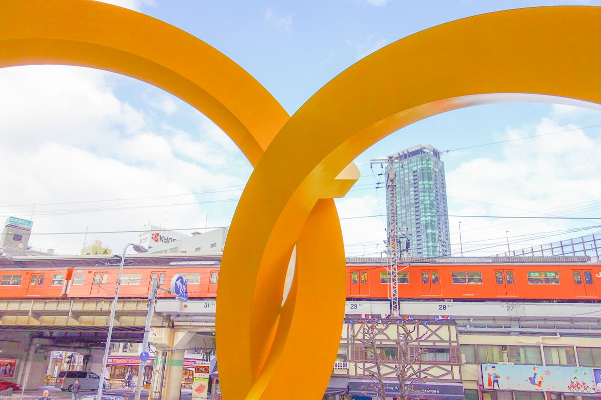 Years rotate round and round. | GANREF