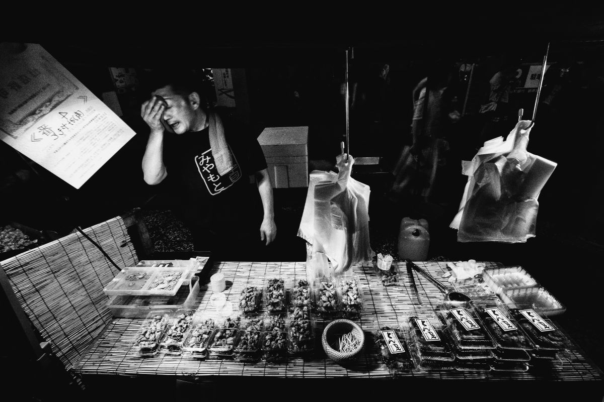 Too Darn Hot | GANREF