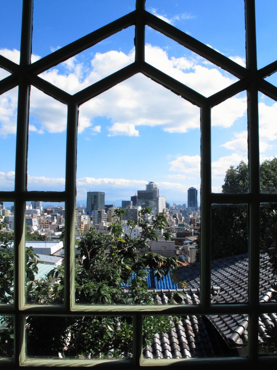 Exotic scenery | GANREF