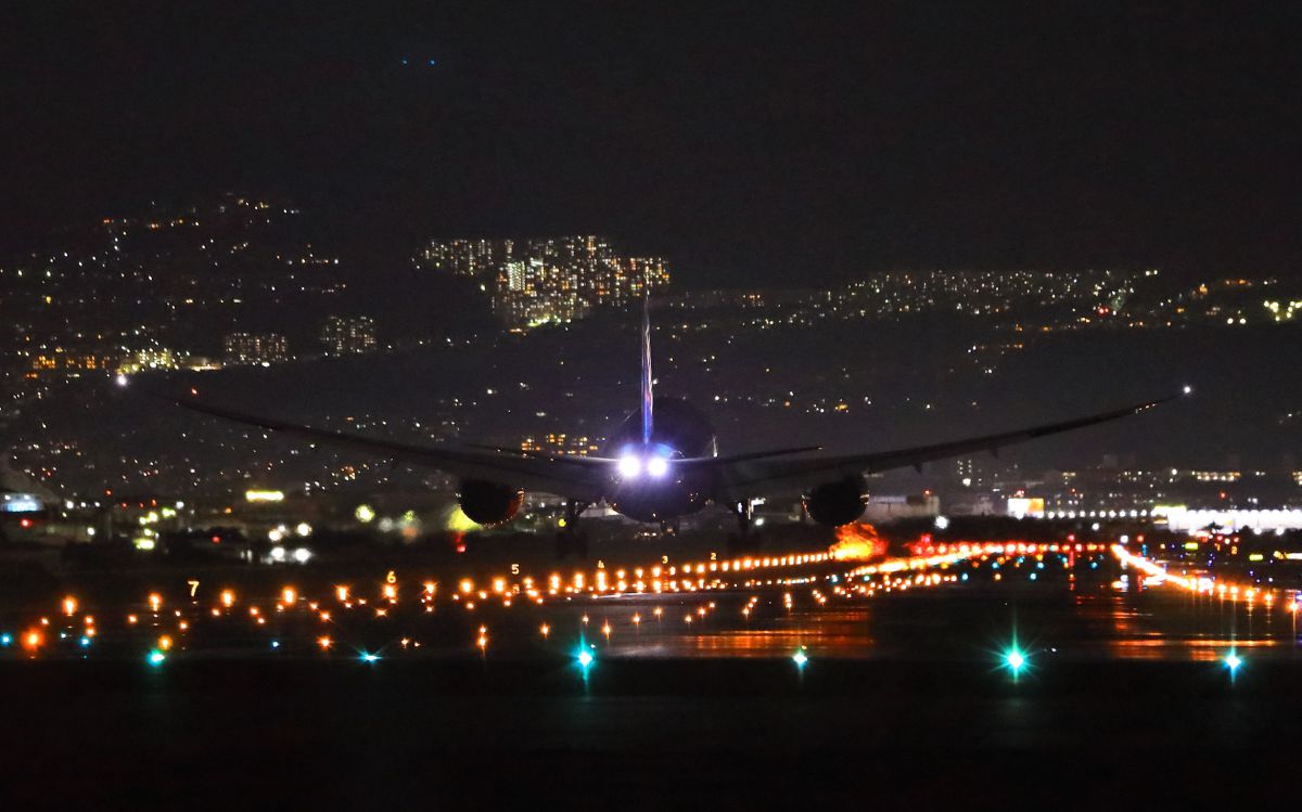 B8の主翼のしなり | GANREF