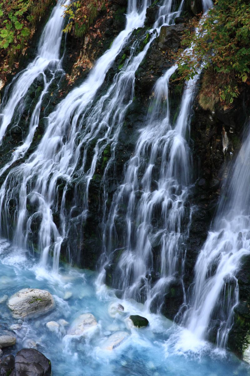 A blue waterfall | GANREF