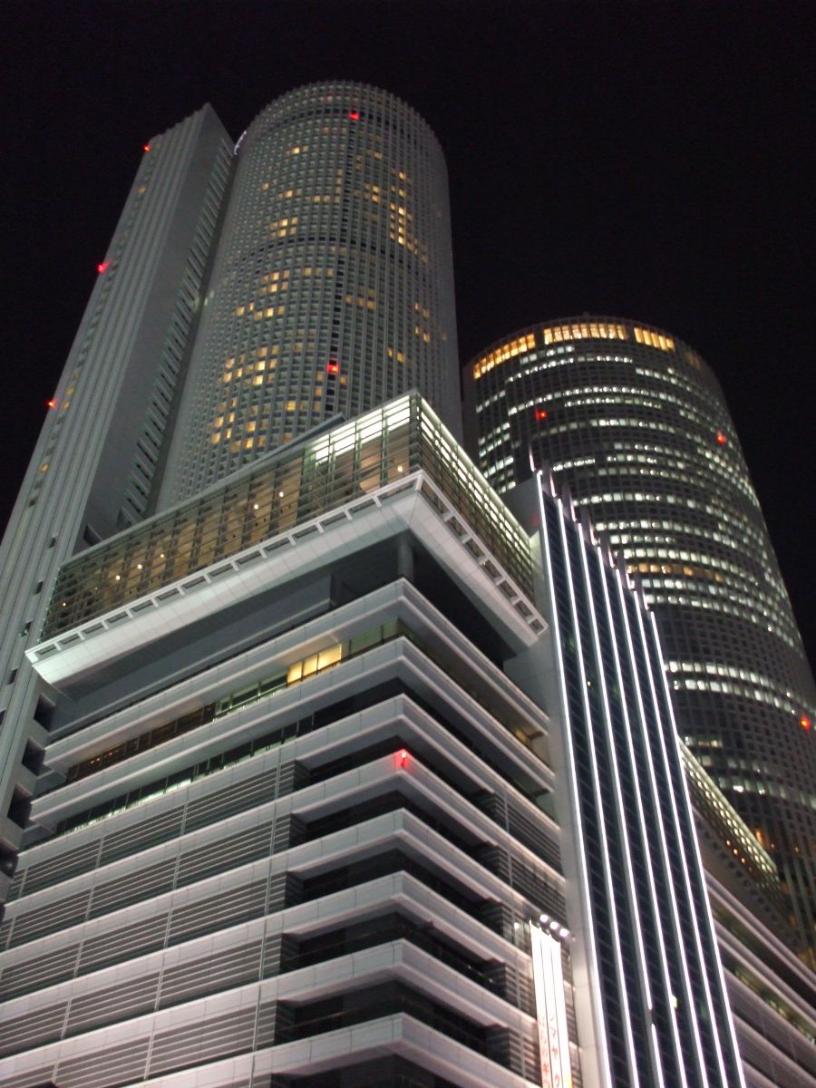 TWIN BUILDING | GANREF