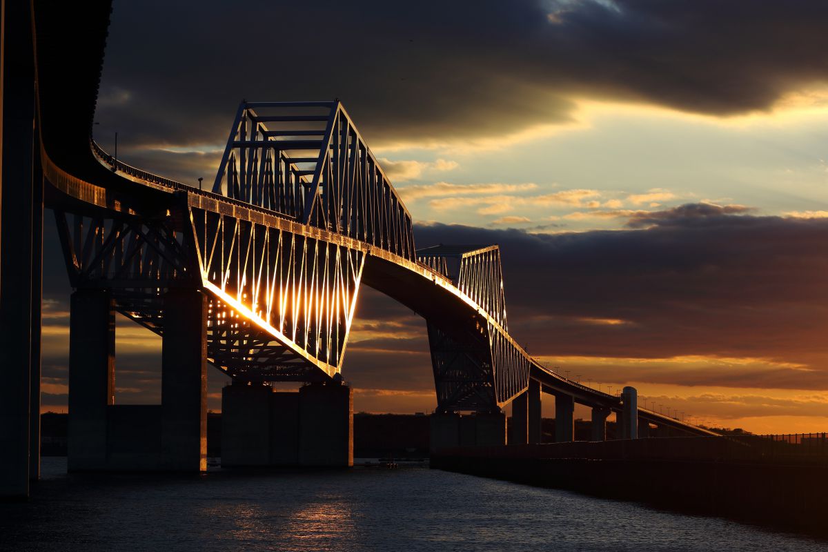 golden colored Gate Bridge Ver.3 | GANREF