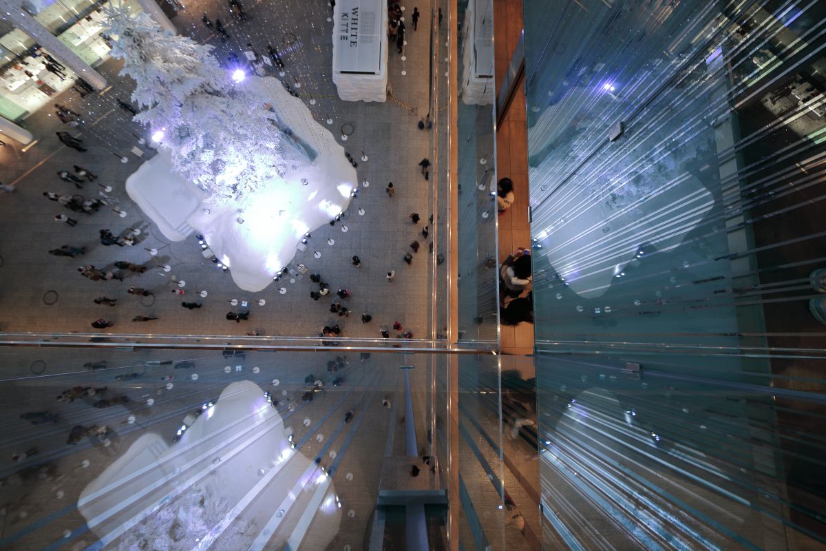 WHITE KITTE | GANREF