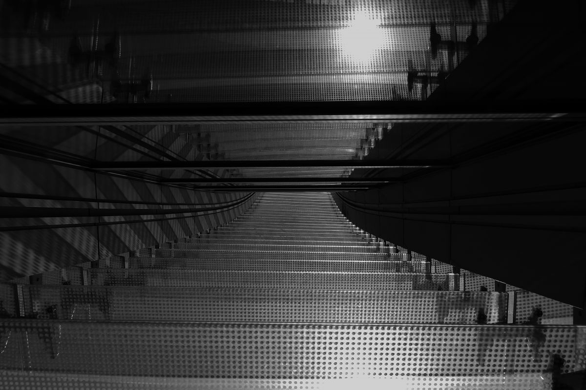 infinite corridor | GANREF