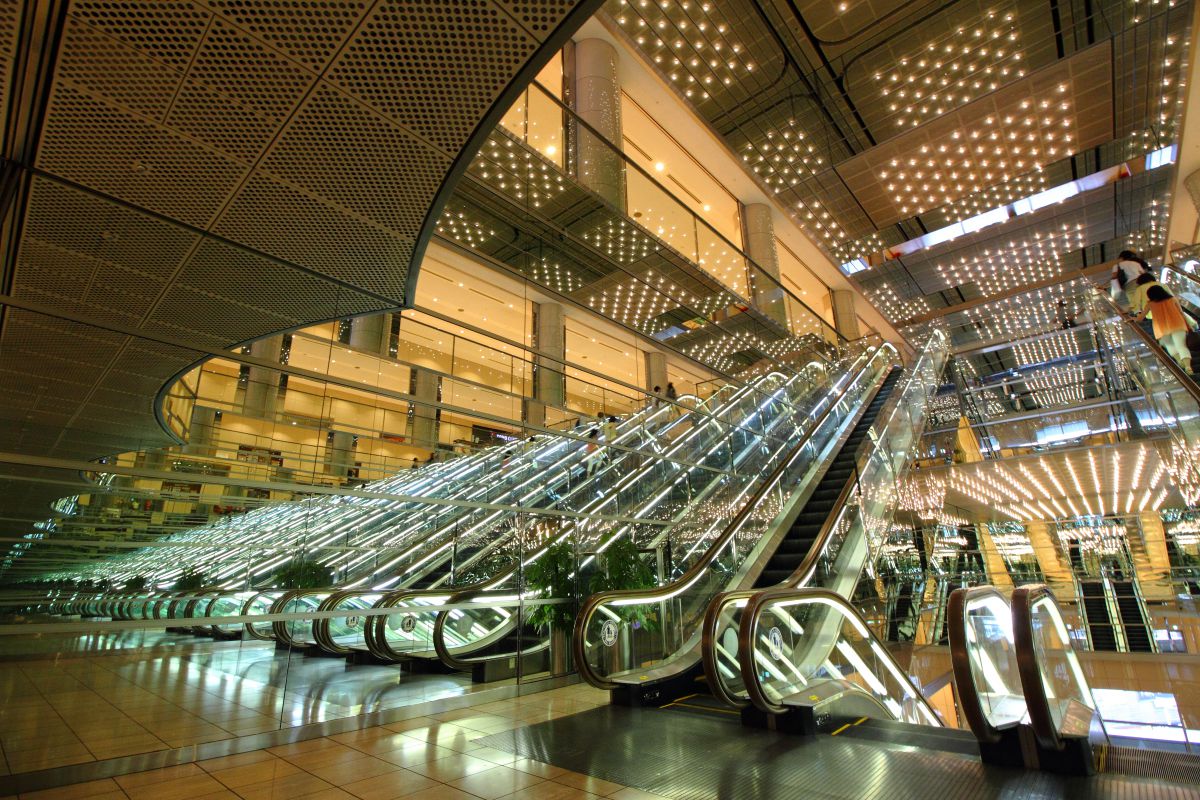 infinite escalator | GANREF