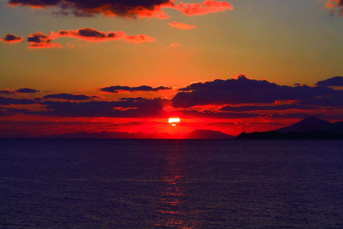 The view of the setting sun | GANREF