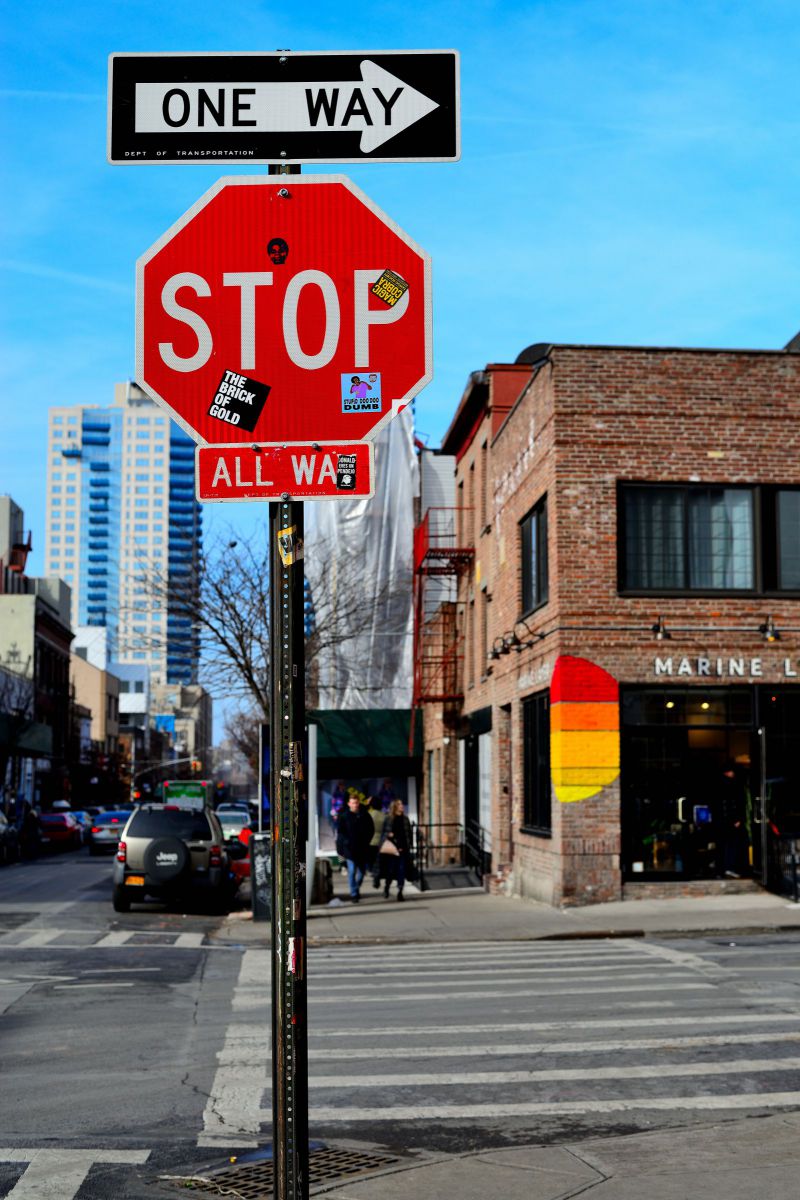 STOP ALL WAY | GANREF