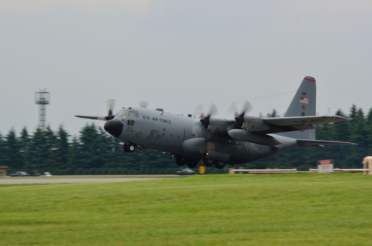 C-130 take off2 | GANREF