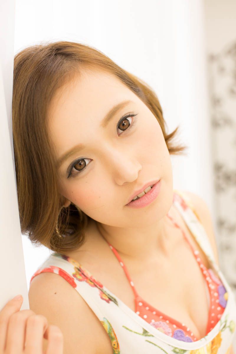 見つめて Yuumi Hikichi | GANREF