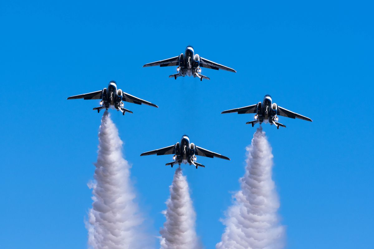 Diamond Take Off | GANREF