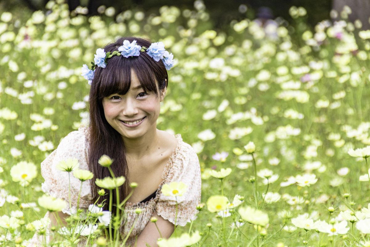 「She's so delicate」 | GANREF