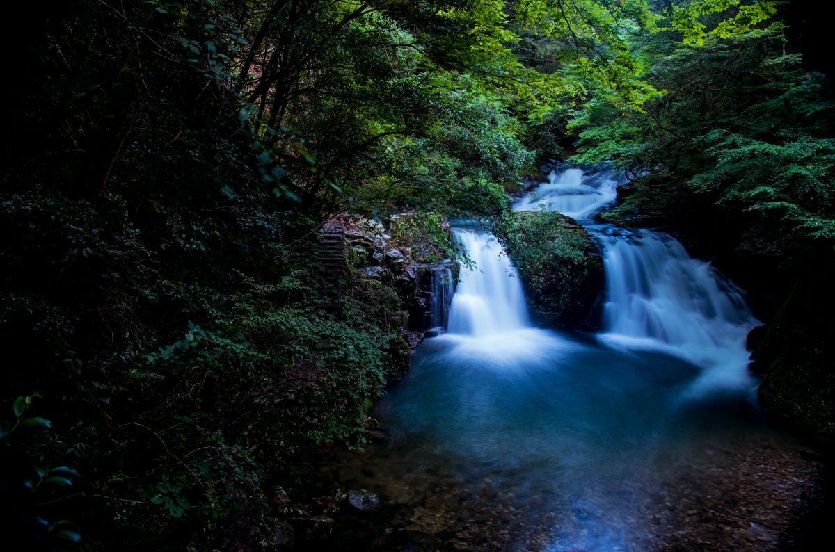 赤目四十八滝 荷担滝 | GANREF