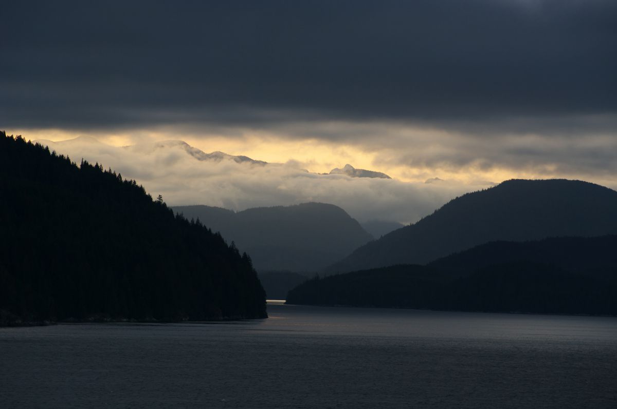 夜明け-Inside Passage | GANREF