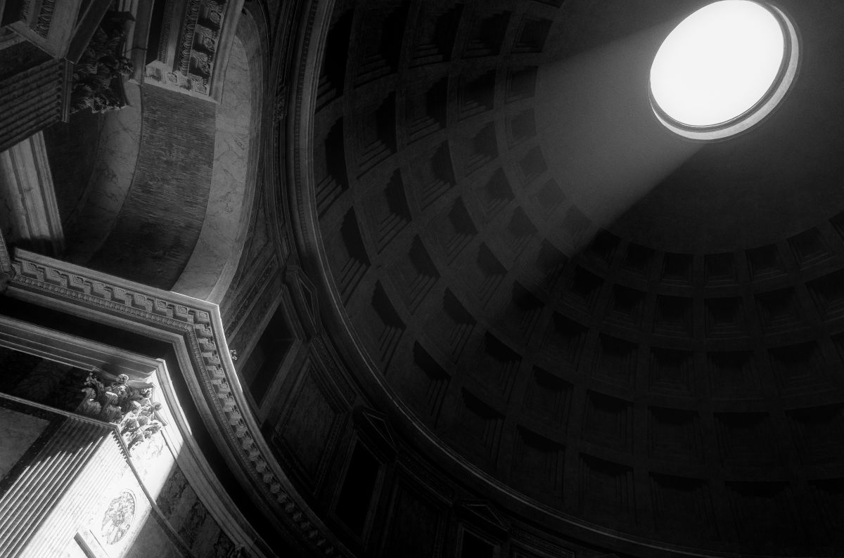 Roman Light | GANREF