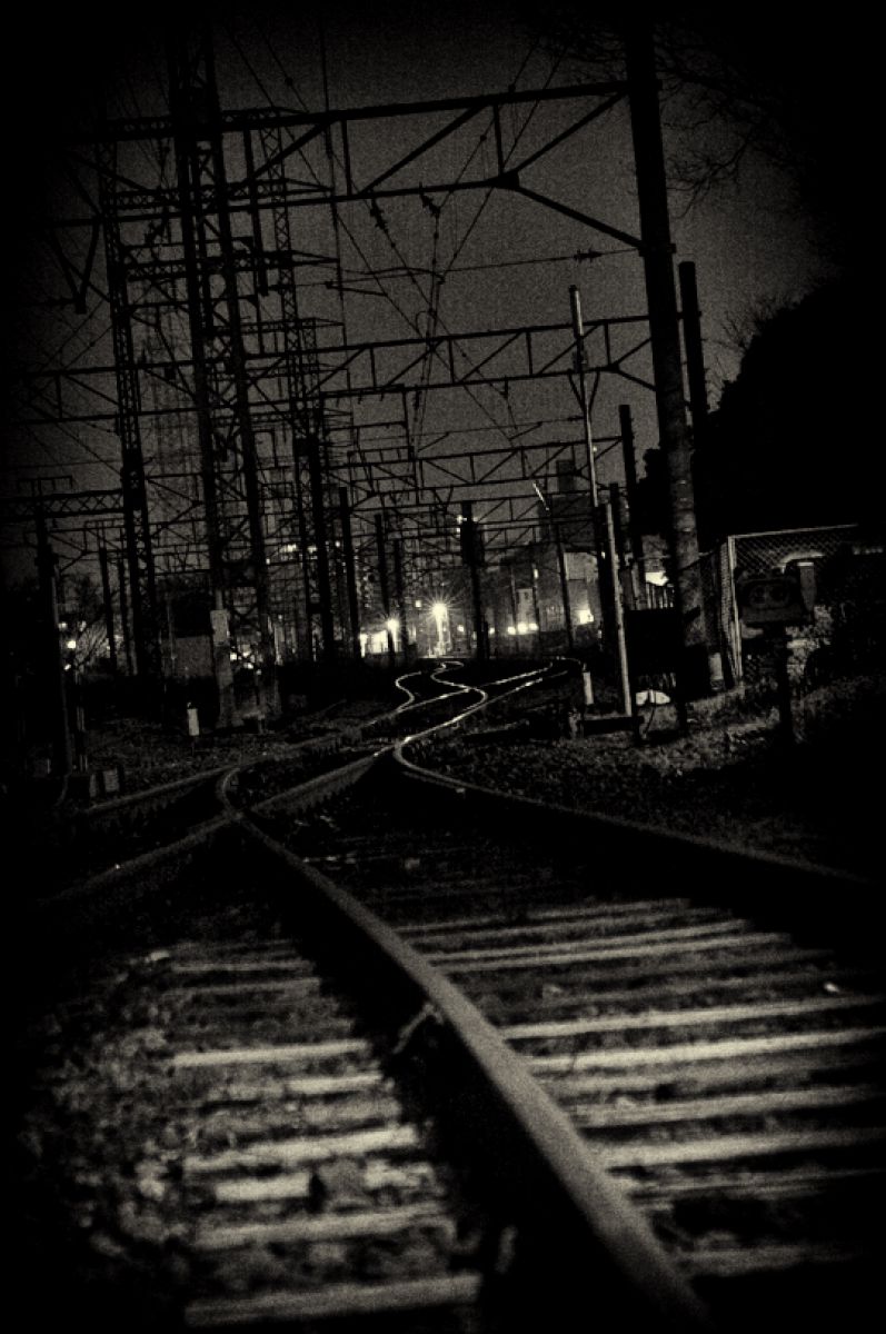 mid night rail road. | GANREF