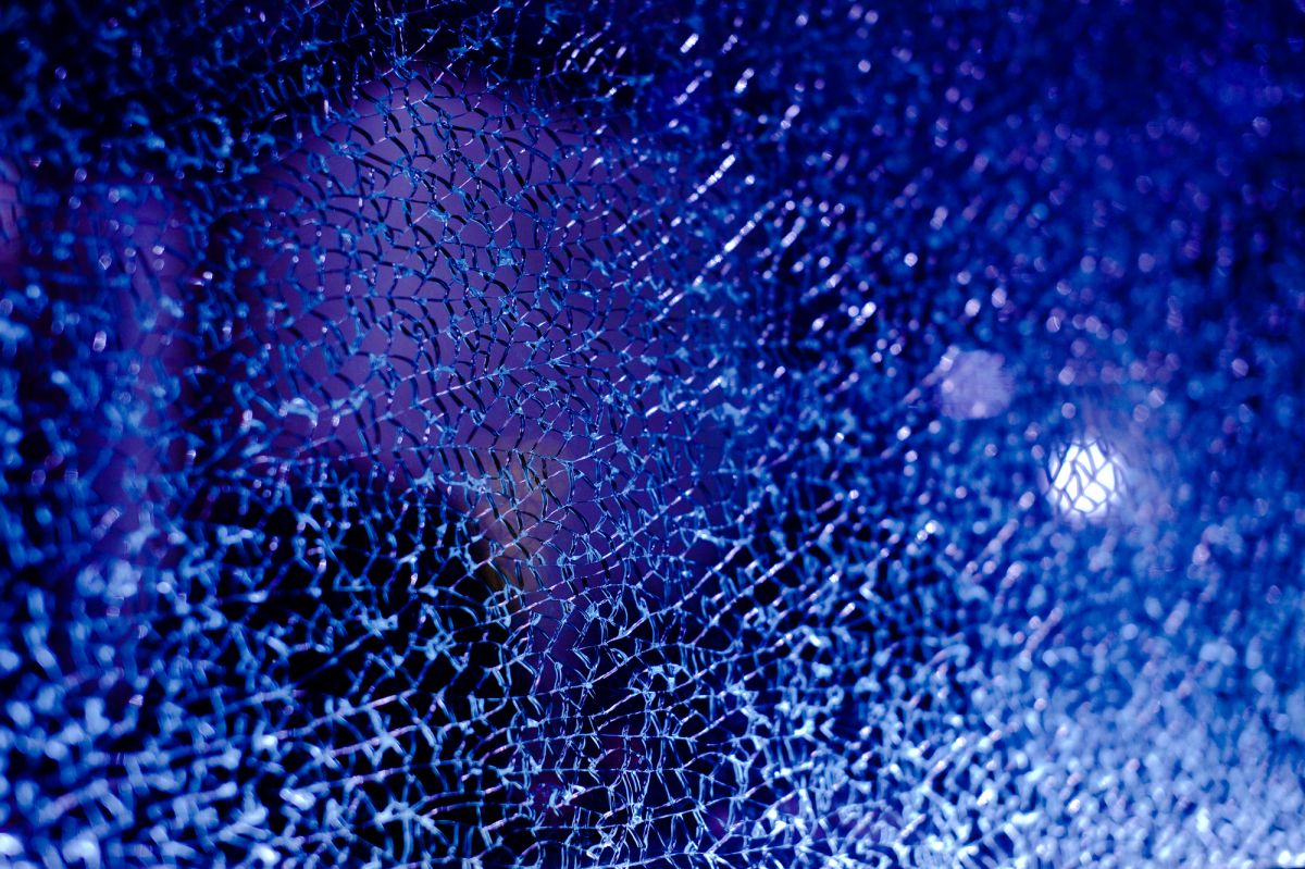 broken glass | GANREF