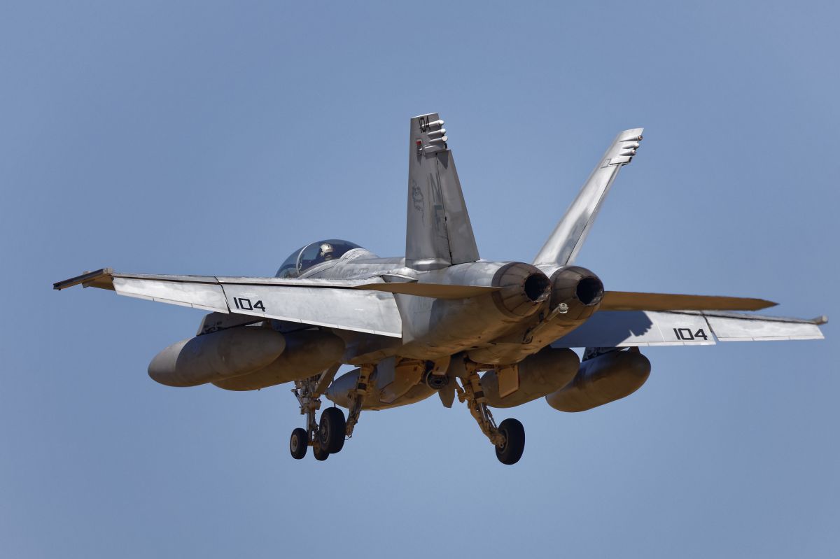 VFA-102 "Diamondbacks" | GANREF