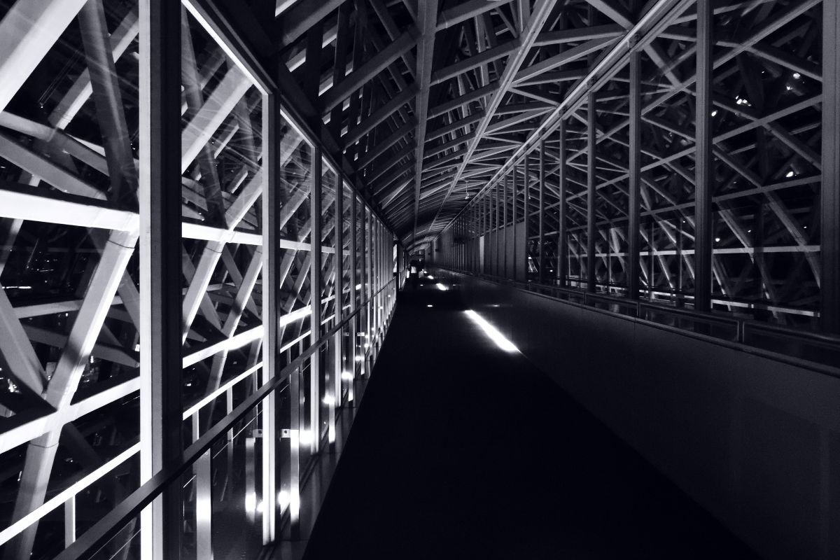 night corridor | GANREF