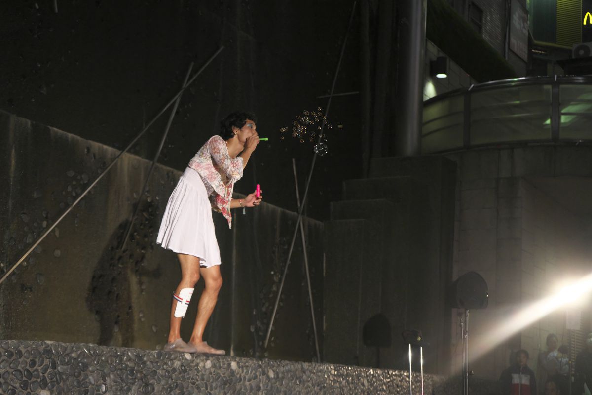 Soap bubble boy | GANREF