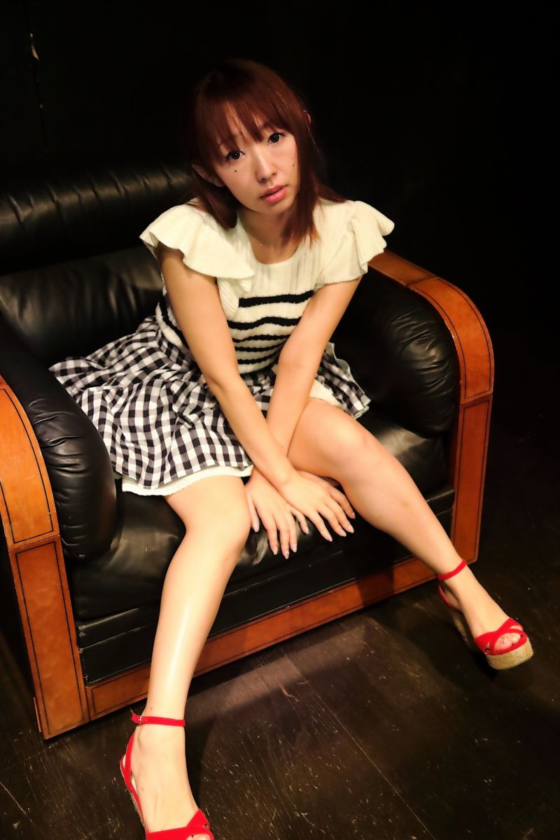 Dark Room.1 | GANREF