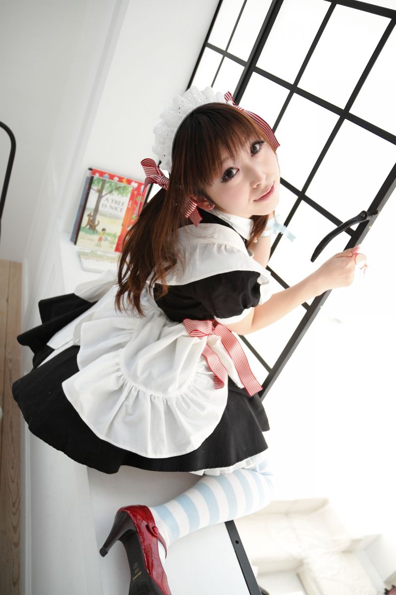 white kitchen.10 | GANREF