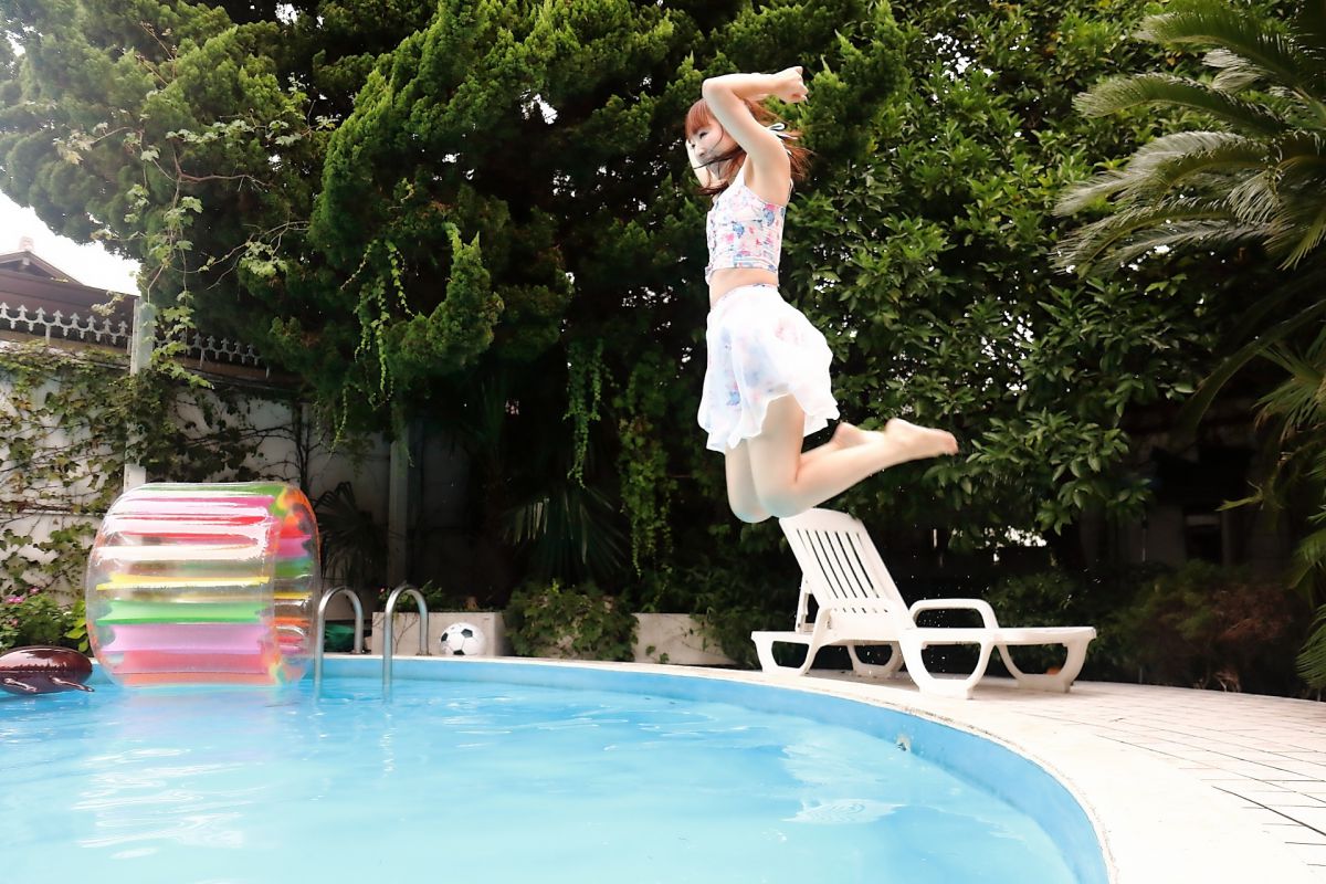 Poolside.12.1 | GANREF