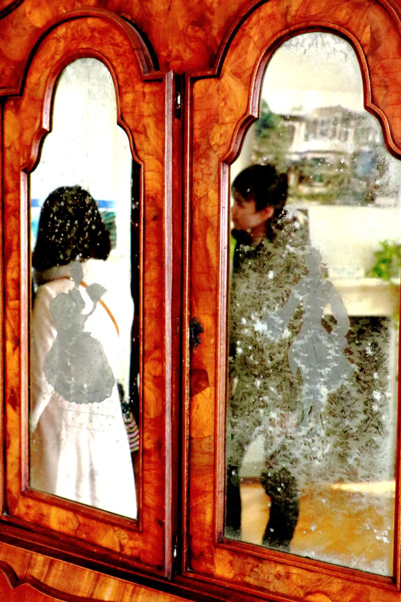 couple in the mirror | GANREF