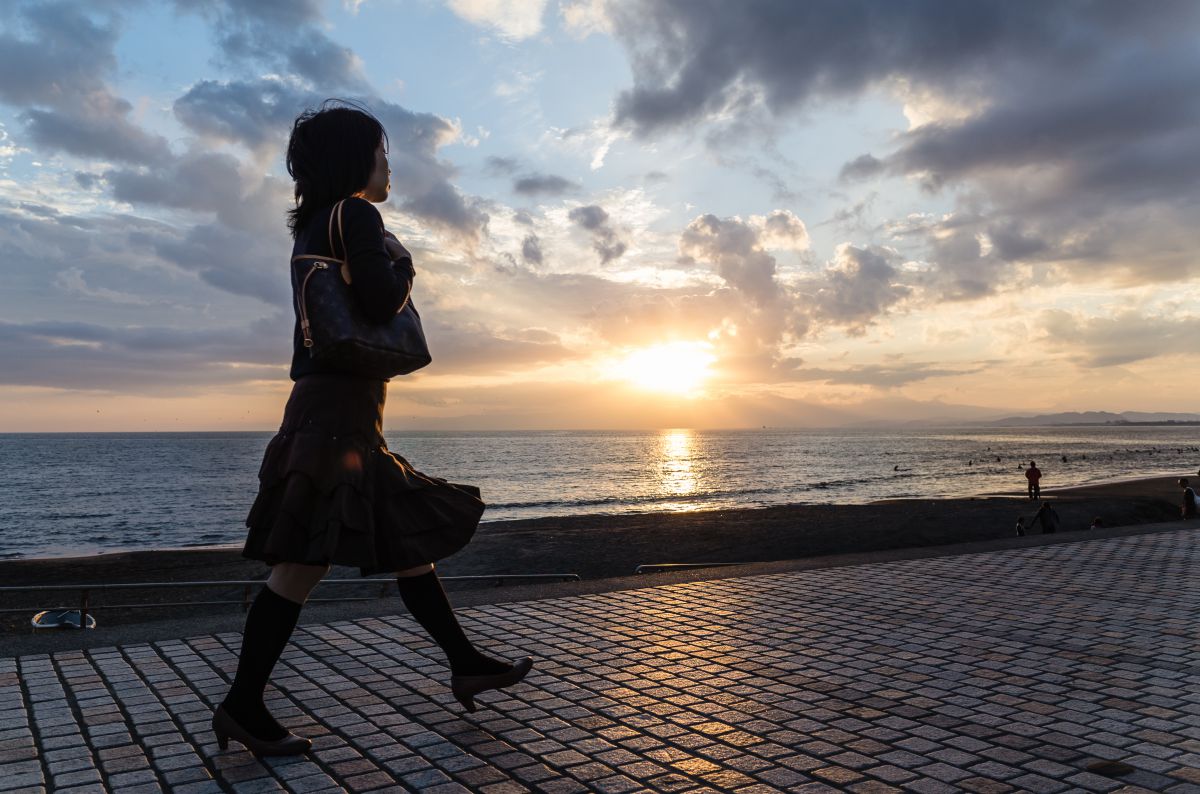 kick the setting sun | GANREF