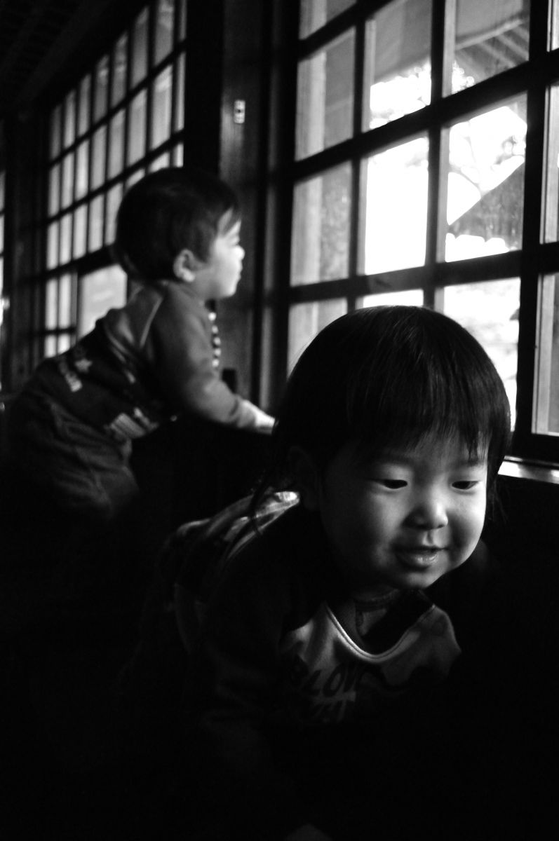 阿弥陀寺にて（twins_monochrome） | GANREF