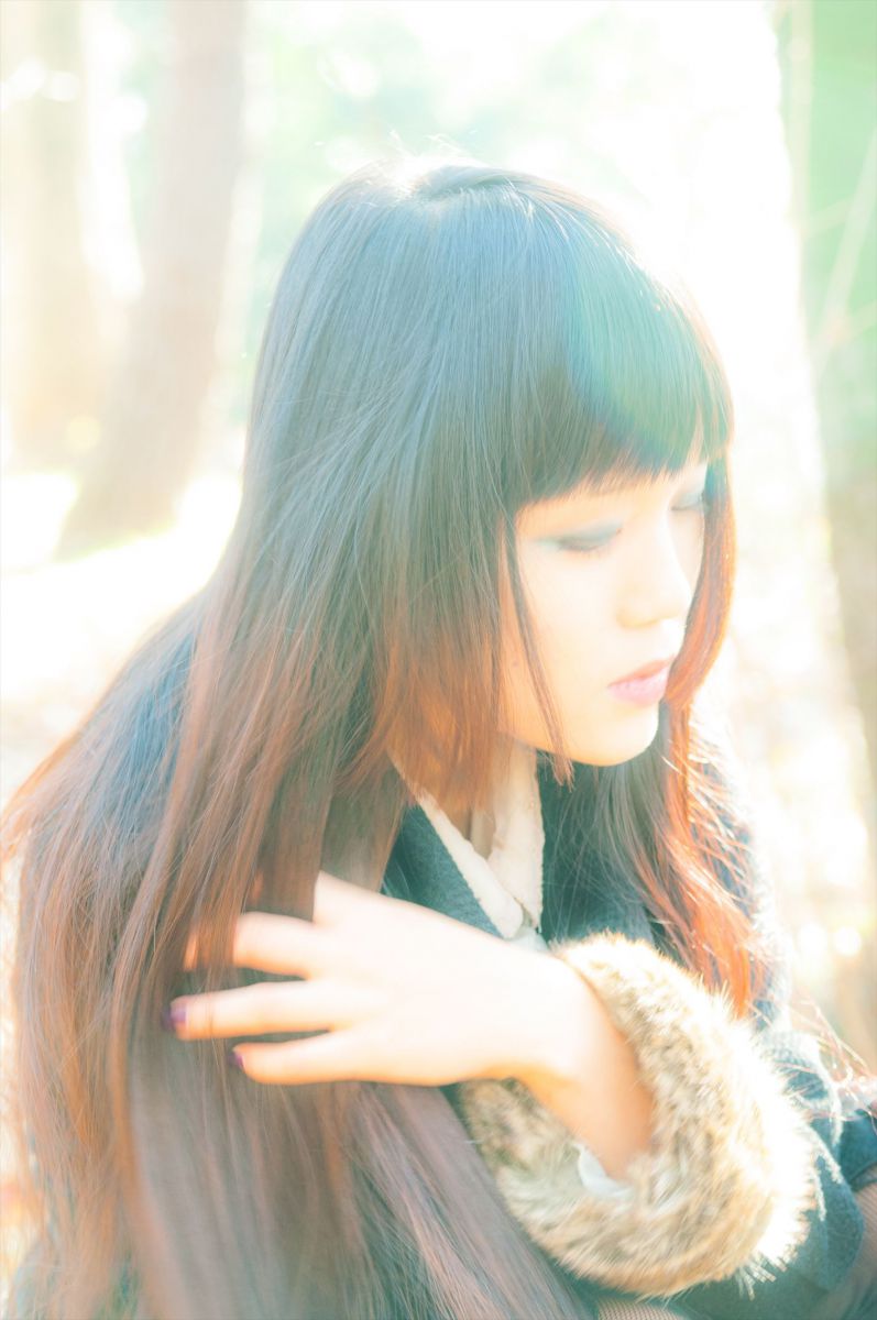 秋の光の中で。 | GANREF