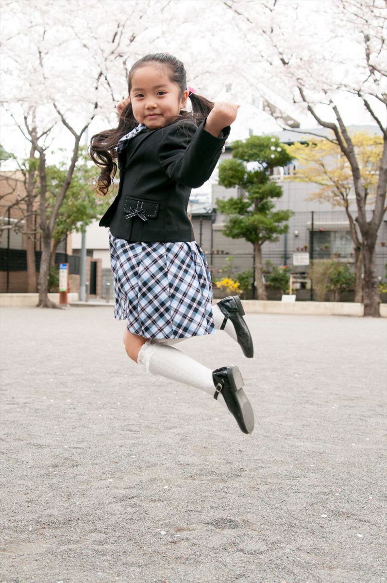 Spring Jumping girl | GANREF