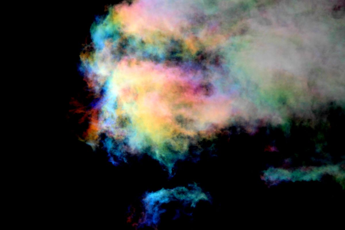 iridescent clouds(彩雲) | GANREF