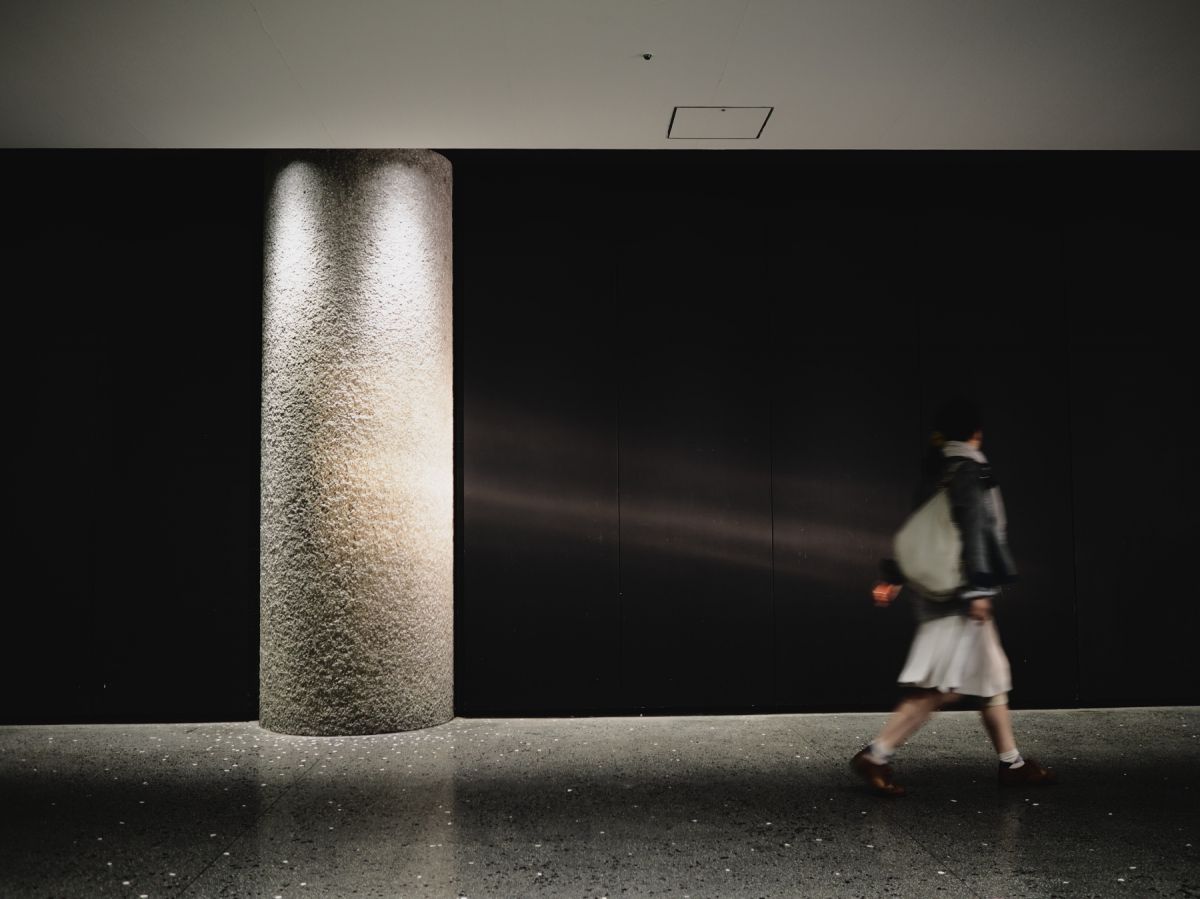 Shine! (光る柱) | GANREF