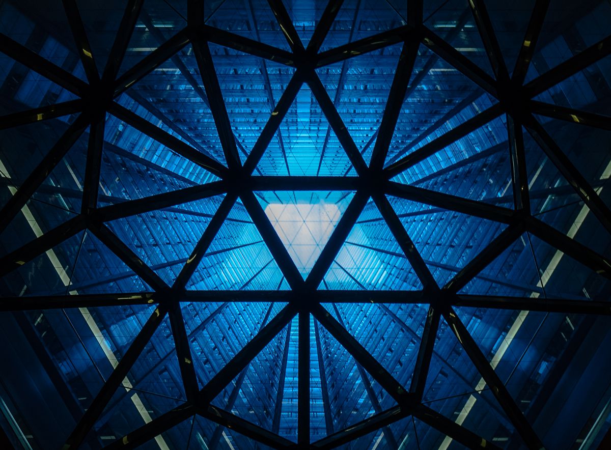 Law of the triangle | GANREF