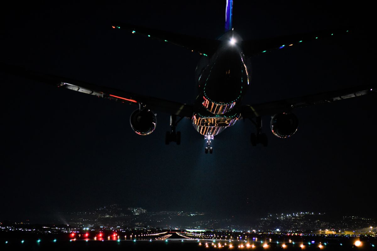 illuminated airplane | GANREF